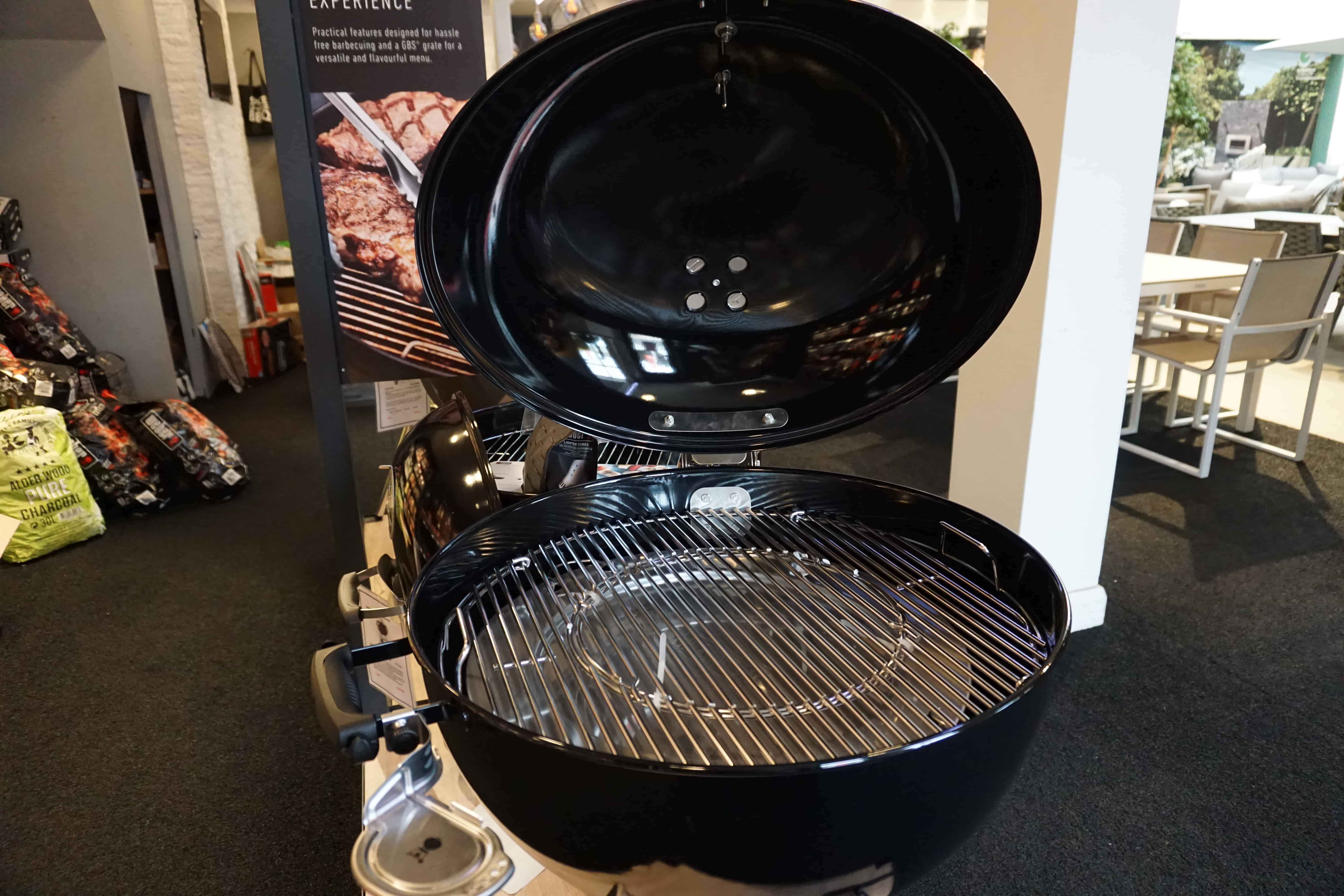 Weber Master Touch Premium 57cm Barbecue BBQ Black | Weber Charcoal ...