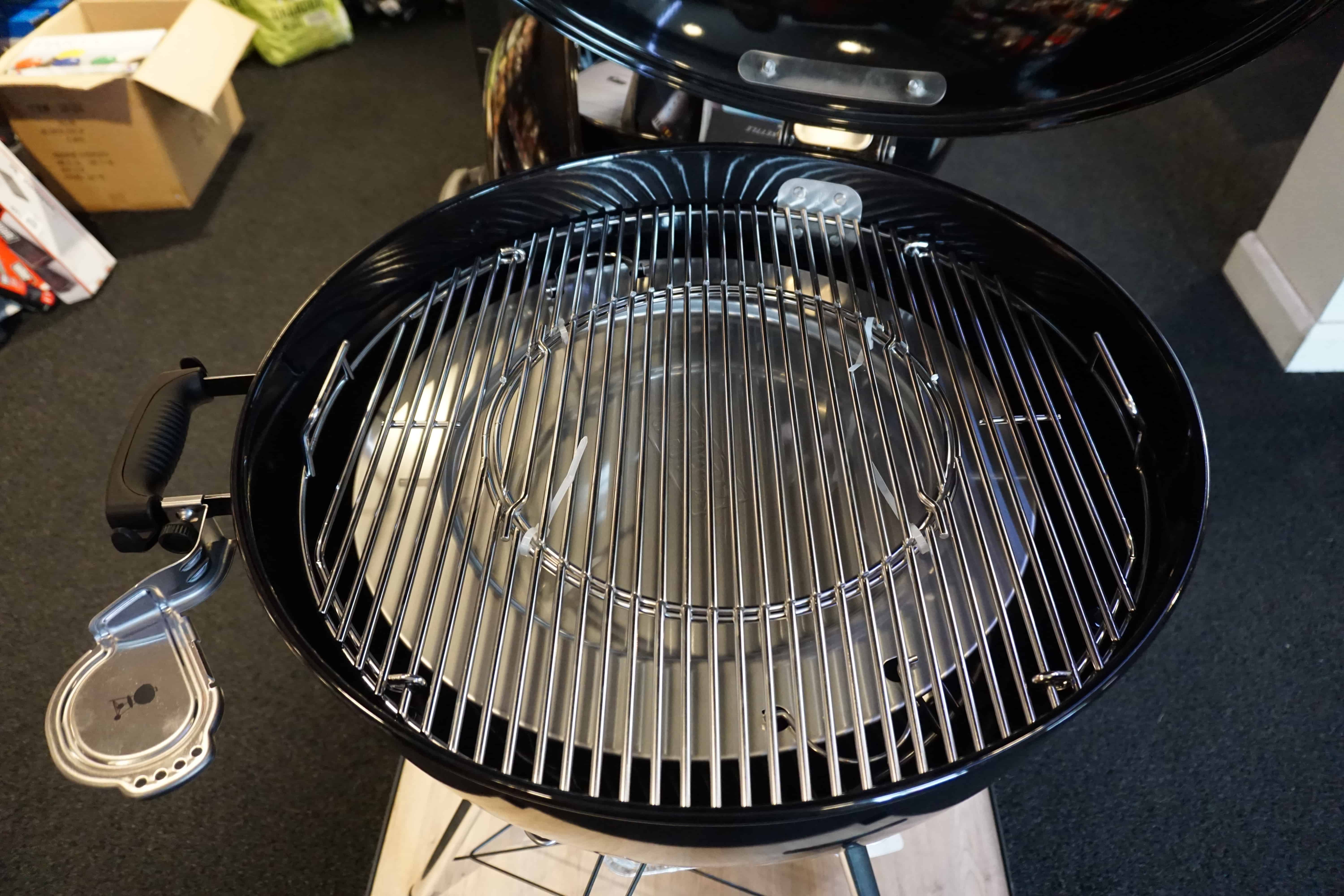 Weber Master Touch Premium 57cm Barbecue BBQ Black | Weber Charcoal ...